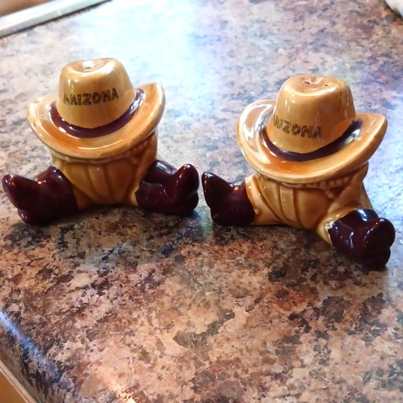 Vintage | Kitchen | Vintage Southwestern Arizona Hat Wearing Guys Salt ...